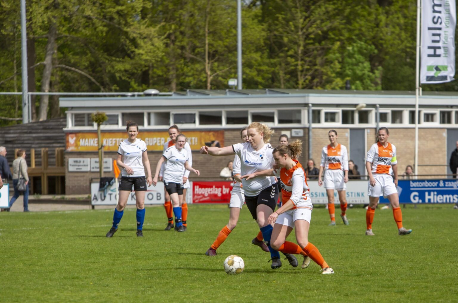 Belangrijke overwinning Lemelerveld, Lemelerveld vrouwen spelen gelijk - Sukerbiet.nl